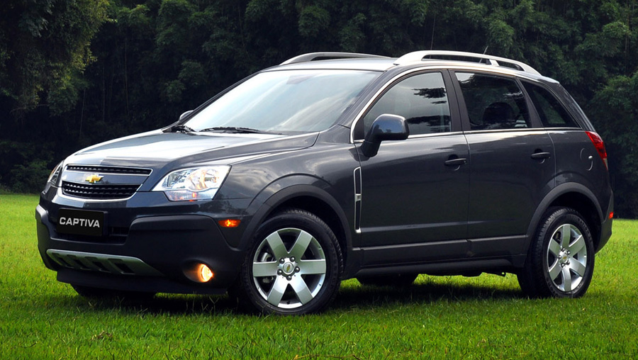 Novas versões da Captiva 2012 da Chevrolet finalmente chegam as ...