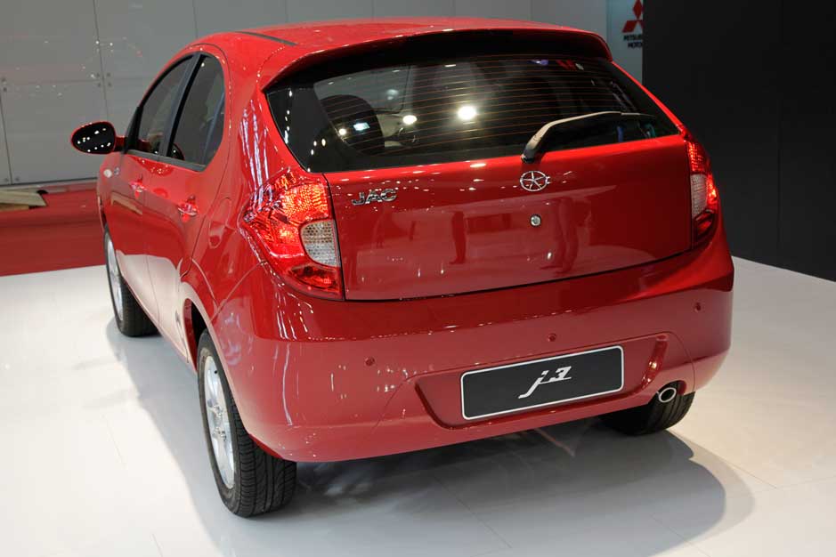 Um carro completo como o JAC J3 chega ao mercado no próximo mês